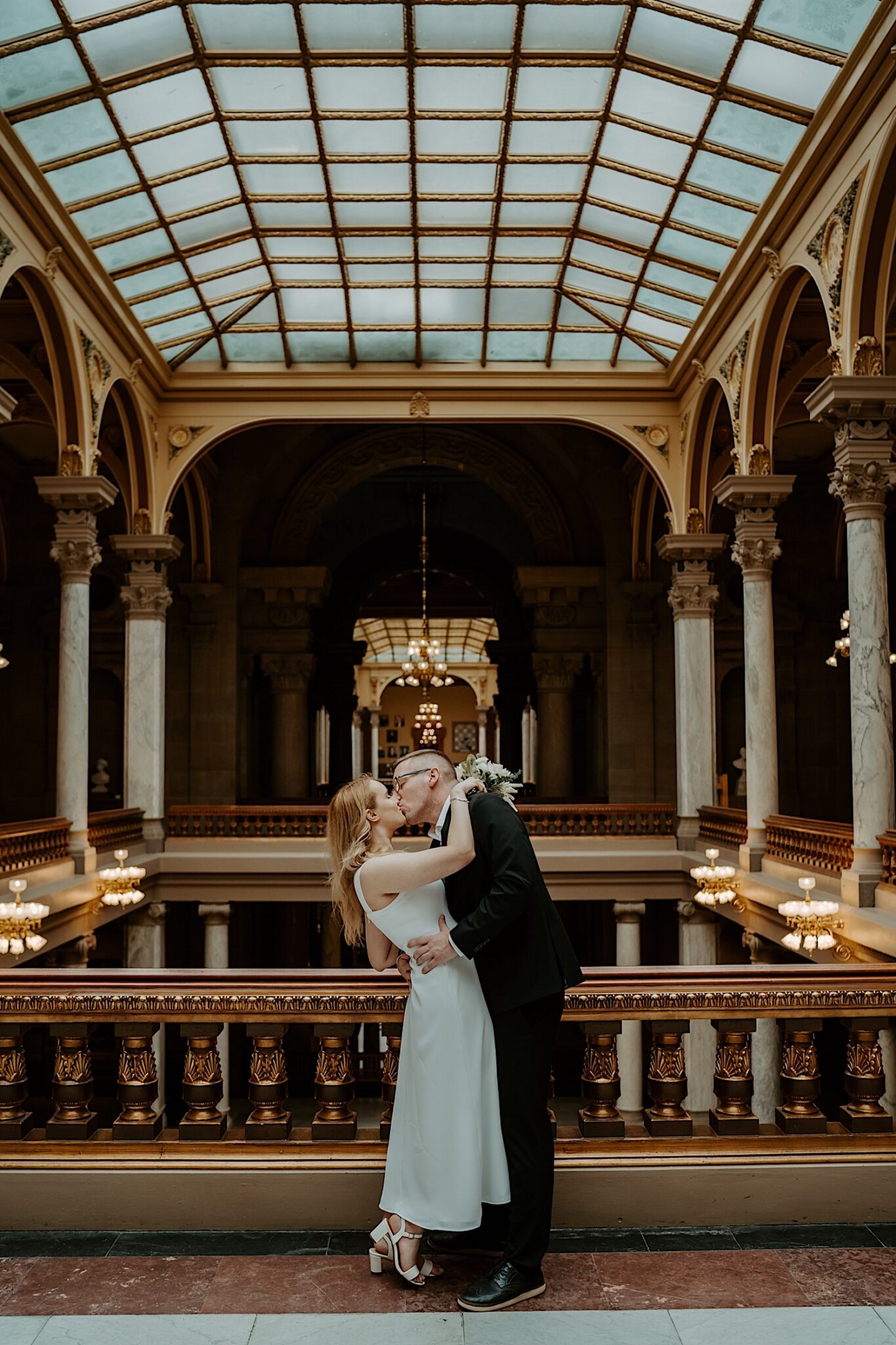 Indiana Wedding Venue Feature: The Indiana Statehouse ...